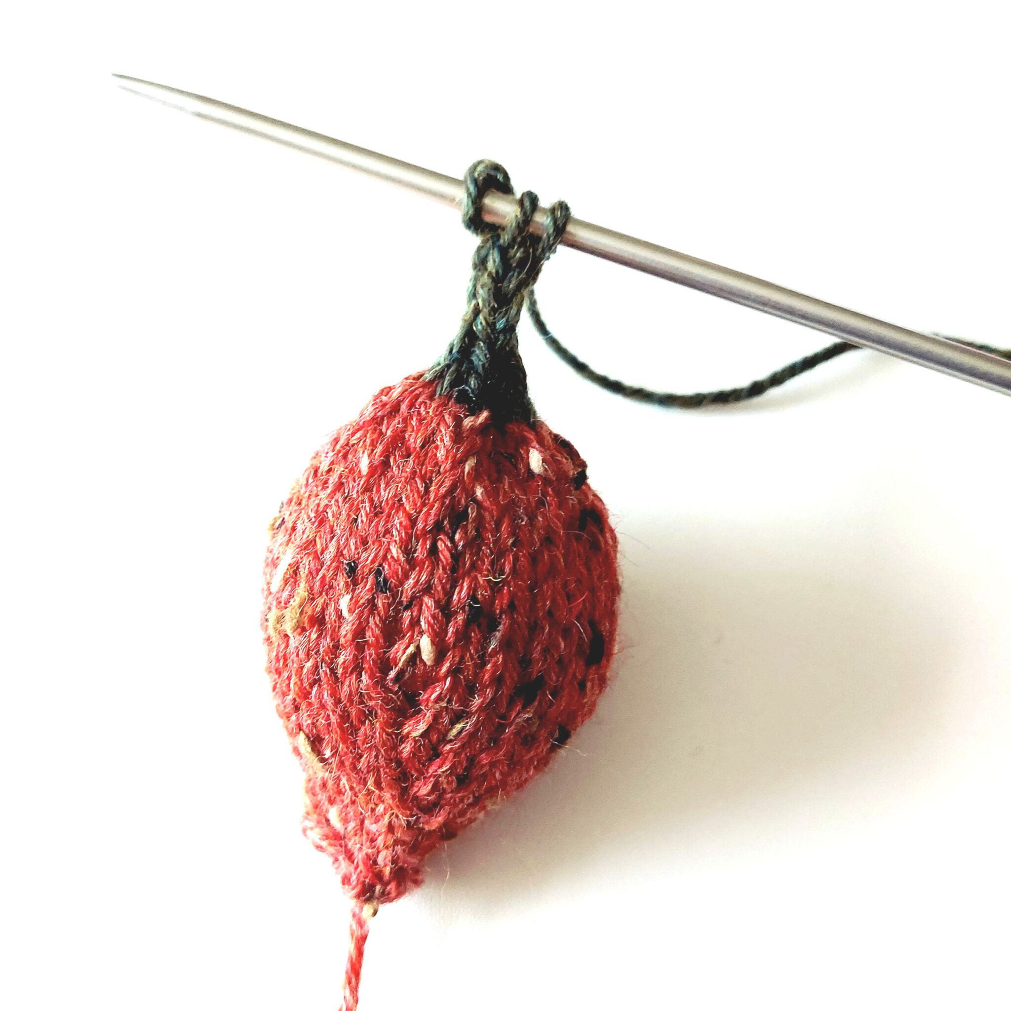 Tweed Strawberry - Handknit Hugs